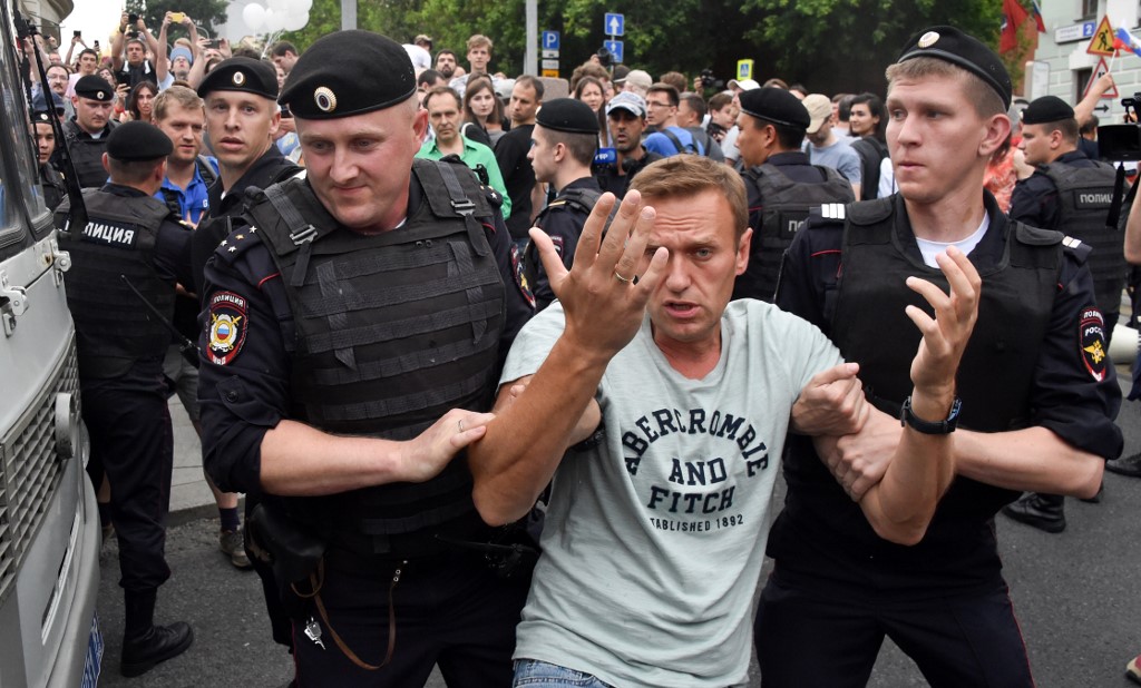 Putin Critic Navalny Hospitalized After Allergic Reaction In Jail