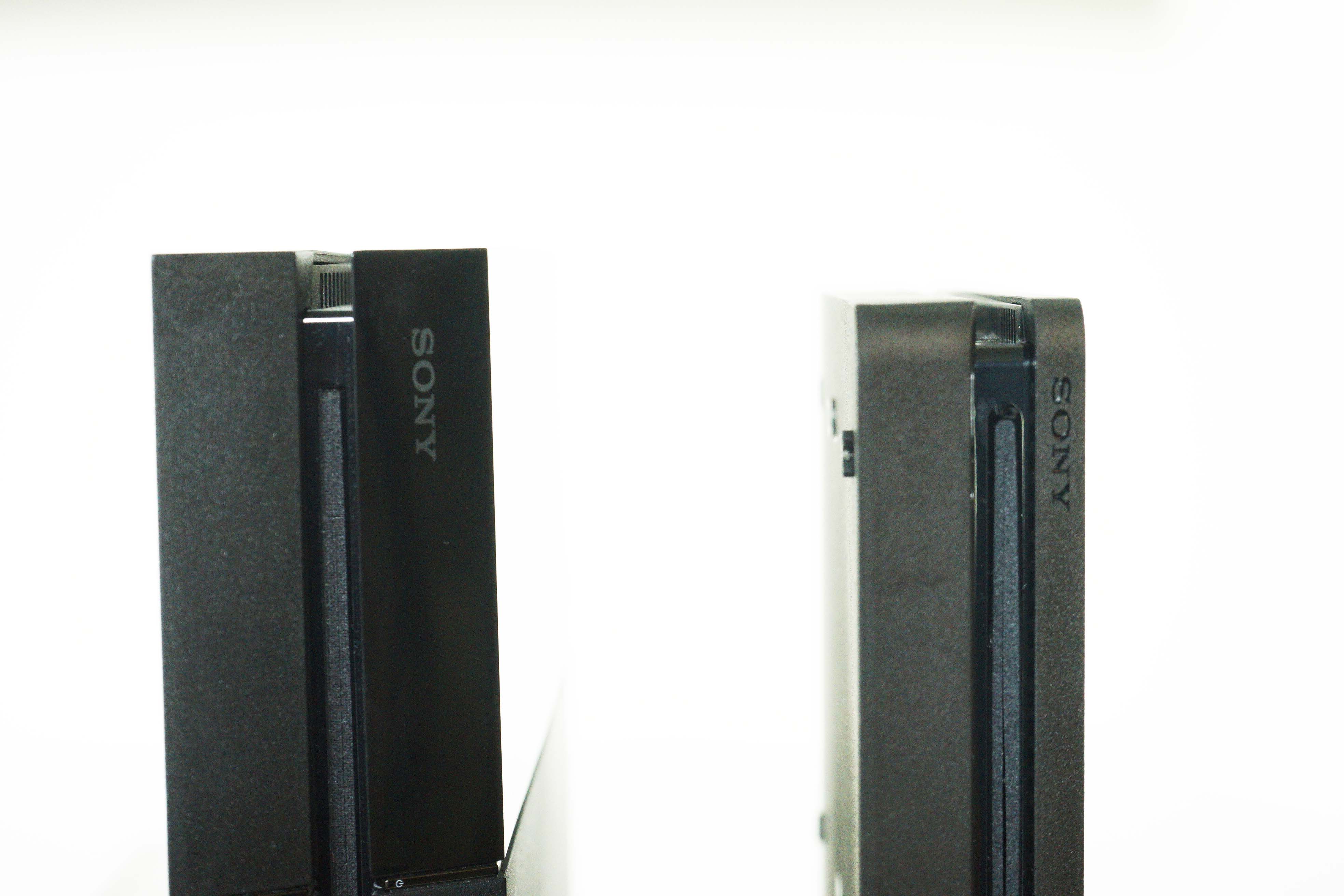 IN PHOTOS: How the PS4 Slim compares to the the original PS4