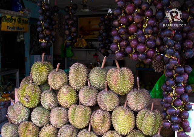 Tasting durian, the 'king of fruits'