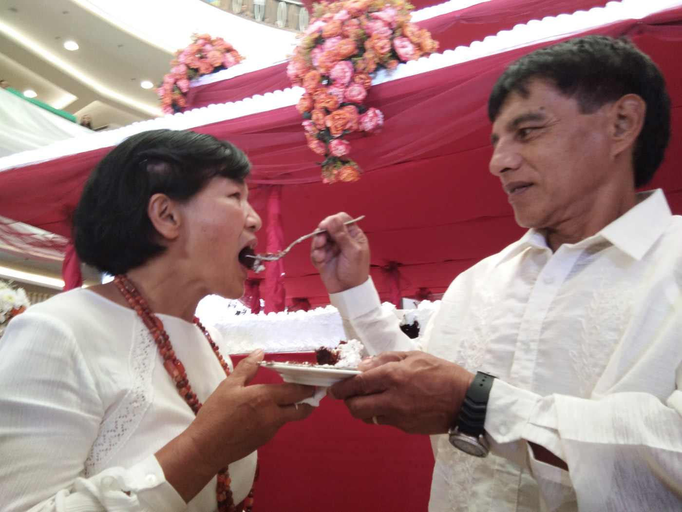 LOOK: 'Largest wedding cake' in Baguio City