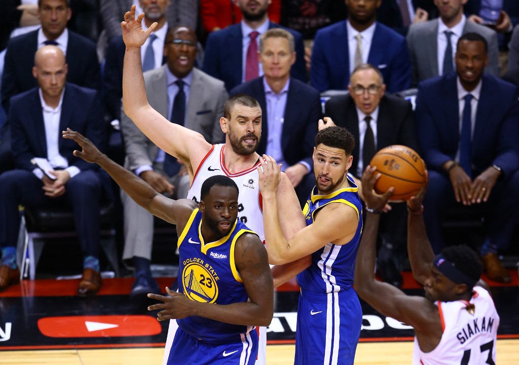 Gasol adjusts quickly to make big impact for Raptors