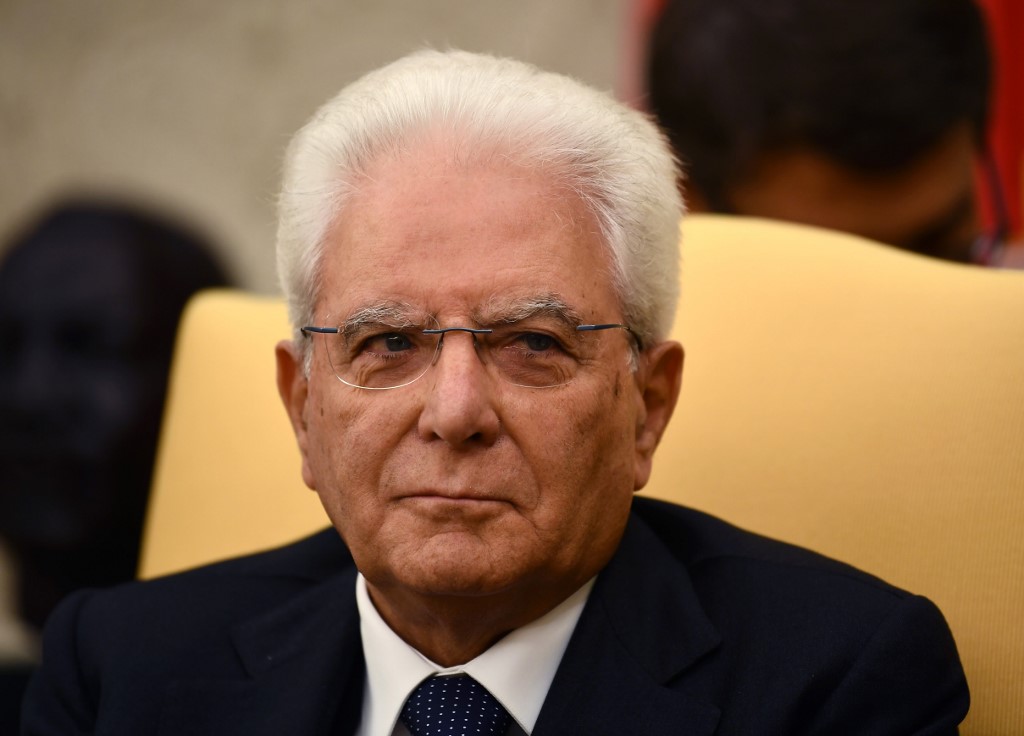 FALSE: Photo of 'President of Italy' crying 'over coronavirus'