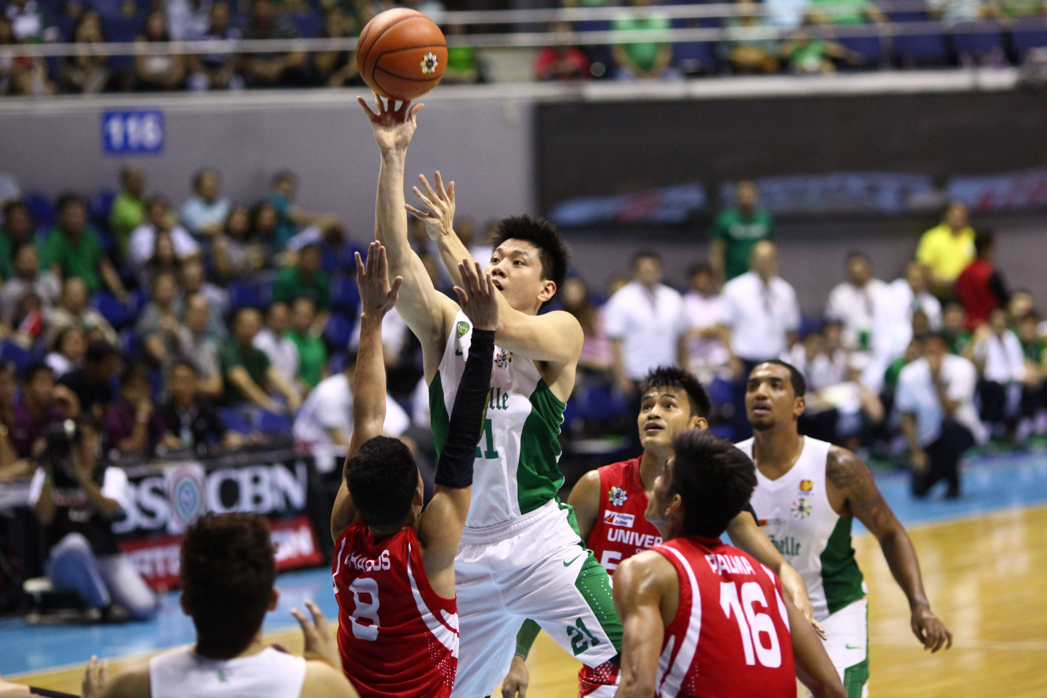 Green Archers hold off pesky Red Warriors, improve to 5-4