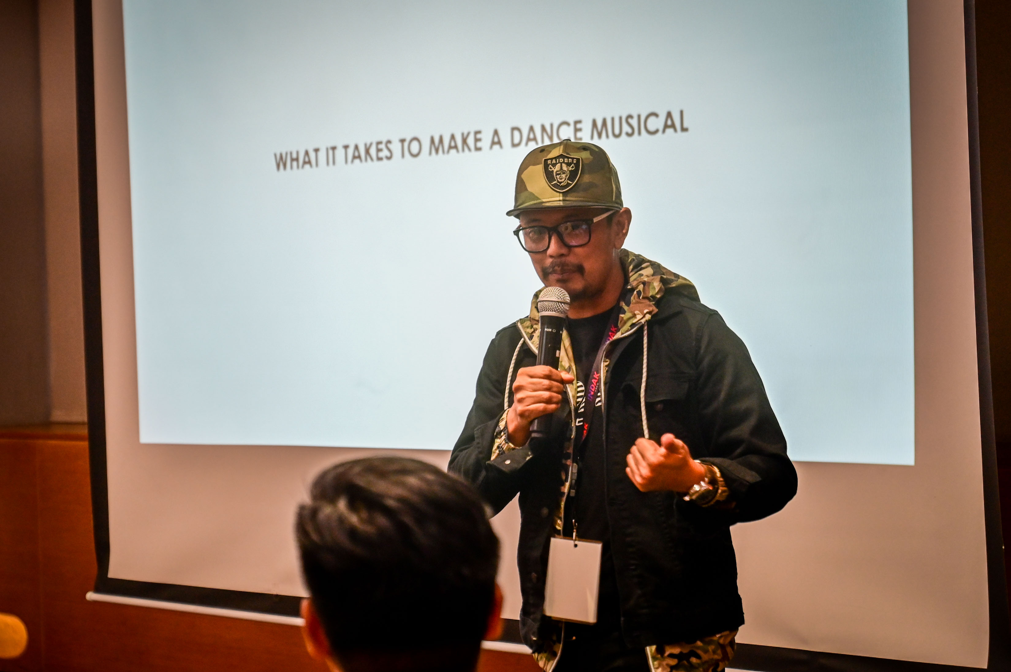 How 'Indak' is different from 'Step Up'