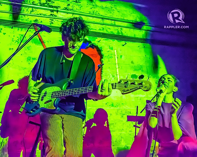 [IN PHOTOS] Chairlift: Bringing their rich synthpop sound to Manila