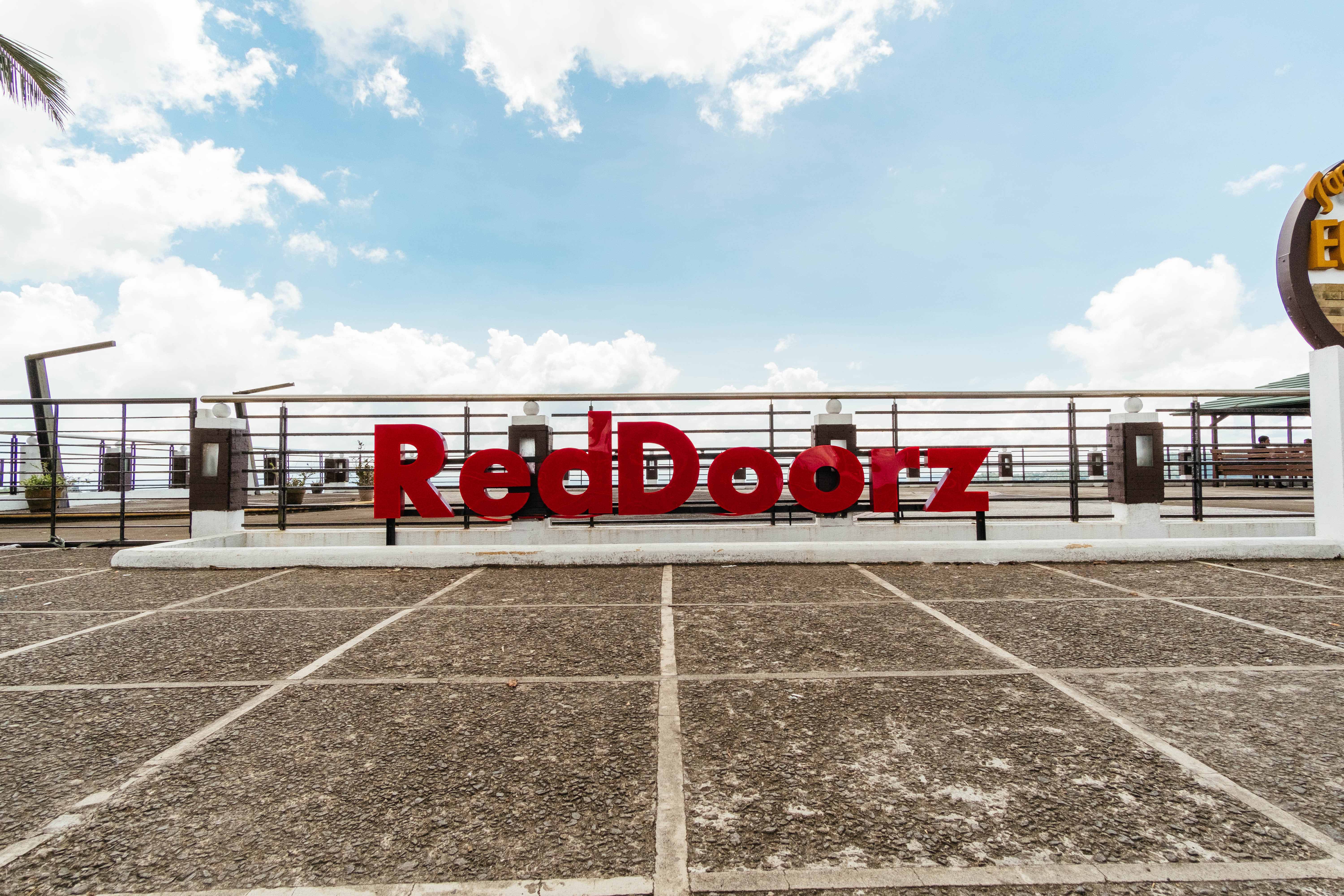 Why hotel and property owners should partner with RedDoorz Philippines