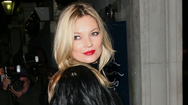 British supermodel Kate Moss escorted off flight – report