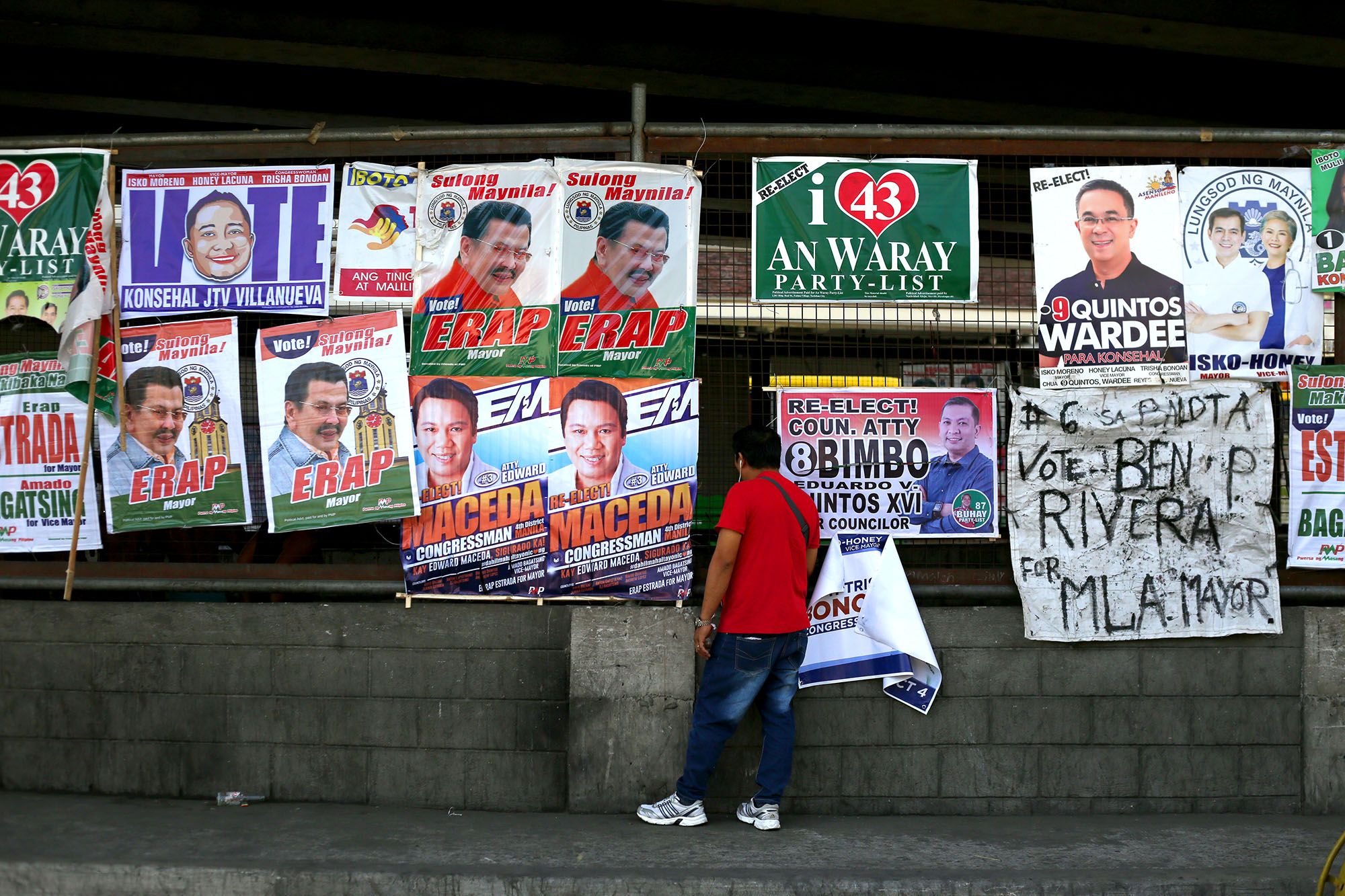 Which provinces have the most gubernatorial, congressional candidates?