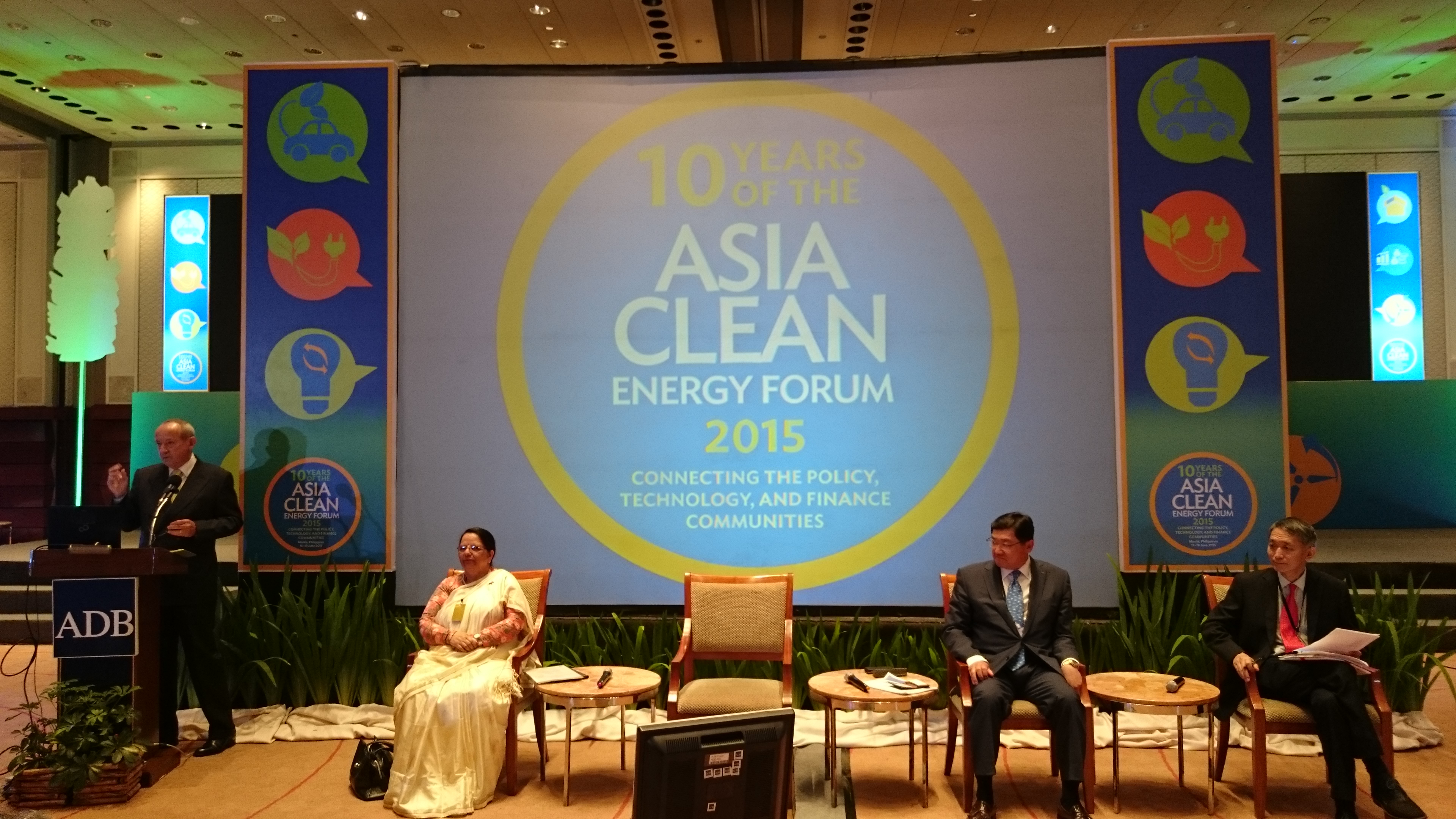 ADB hosts clean energy forum ahead of climate talks