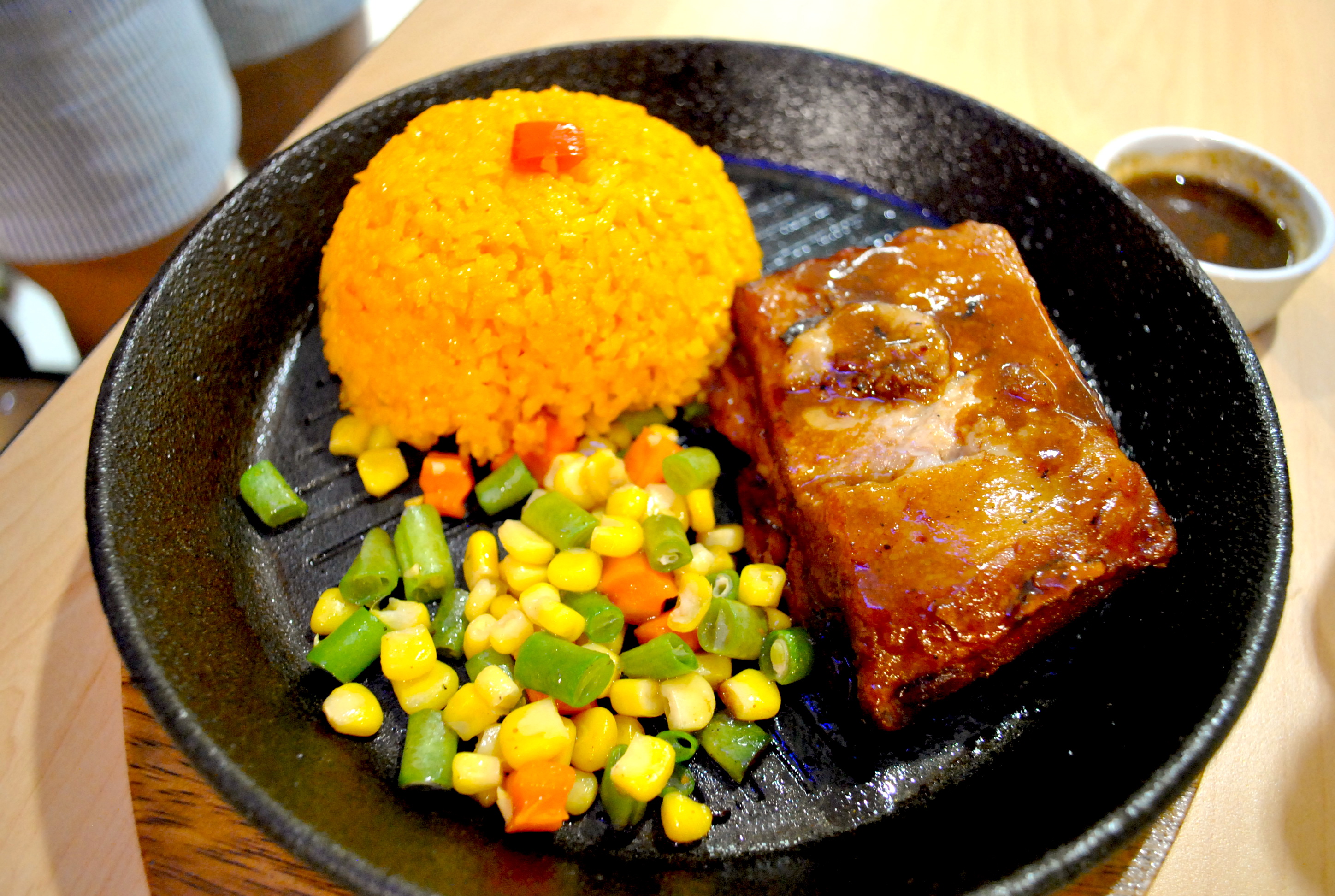 Menu, prices: Bicol's Biggs is now in Metro Manila