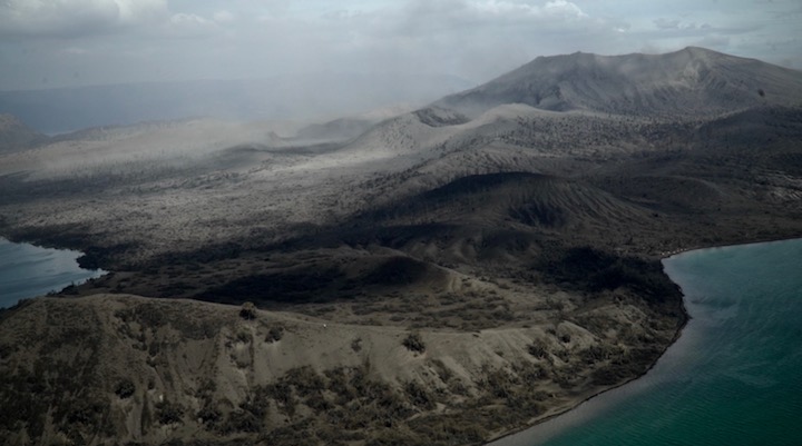 WATCH: Taal Volcano’s crater up close
