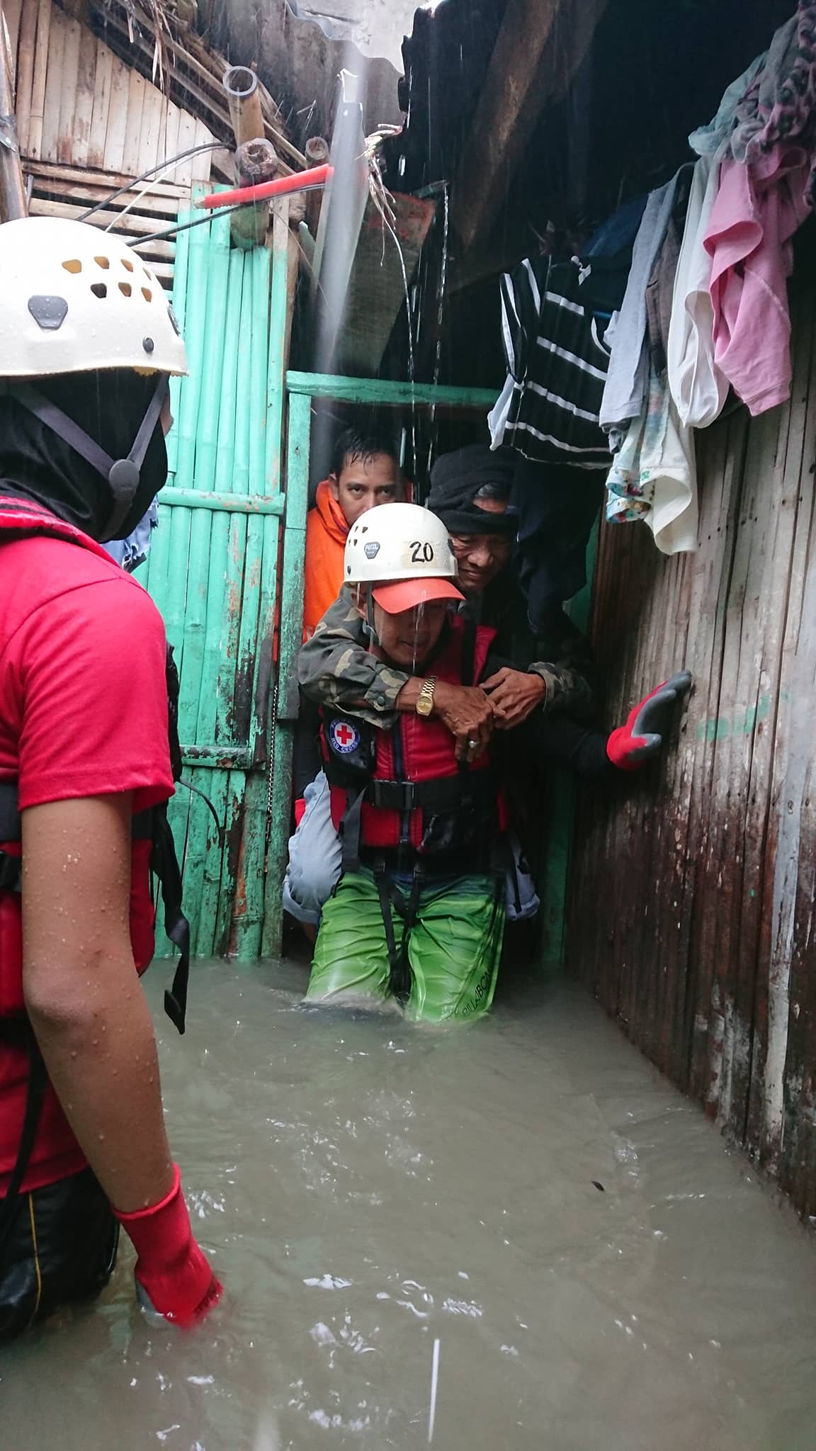IN PHOTOS: Rescue and retrieval operations in Camarines Sur