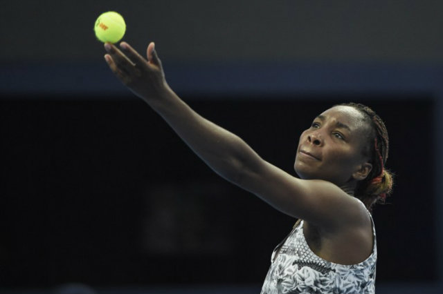 Injury forces 'old' Venus Williams out of Auckland Classic