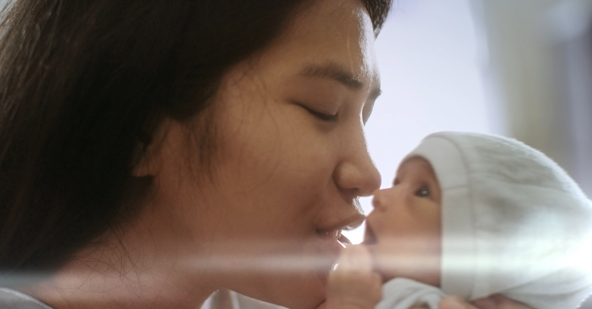 The little, big ways preemie moms and dads can show their love