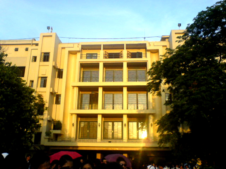 FEU classes suspended over 'bomb threat'