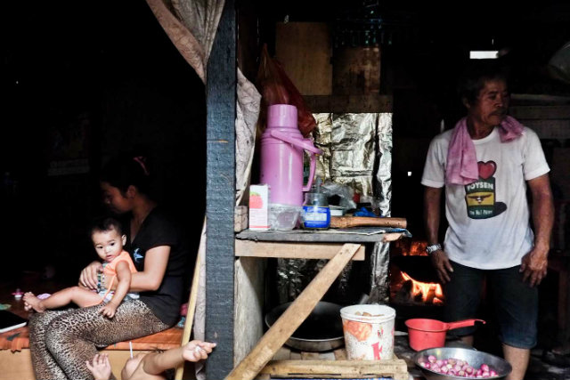 Happyland meal: Kaldereta a la pagpag
