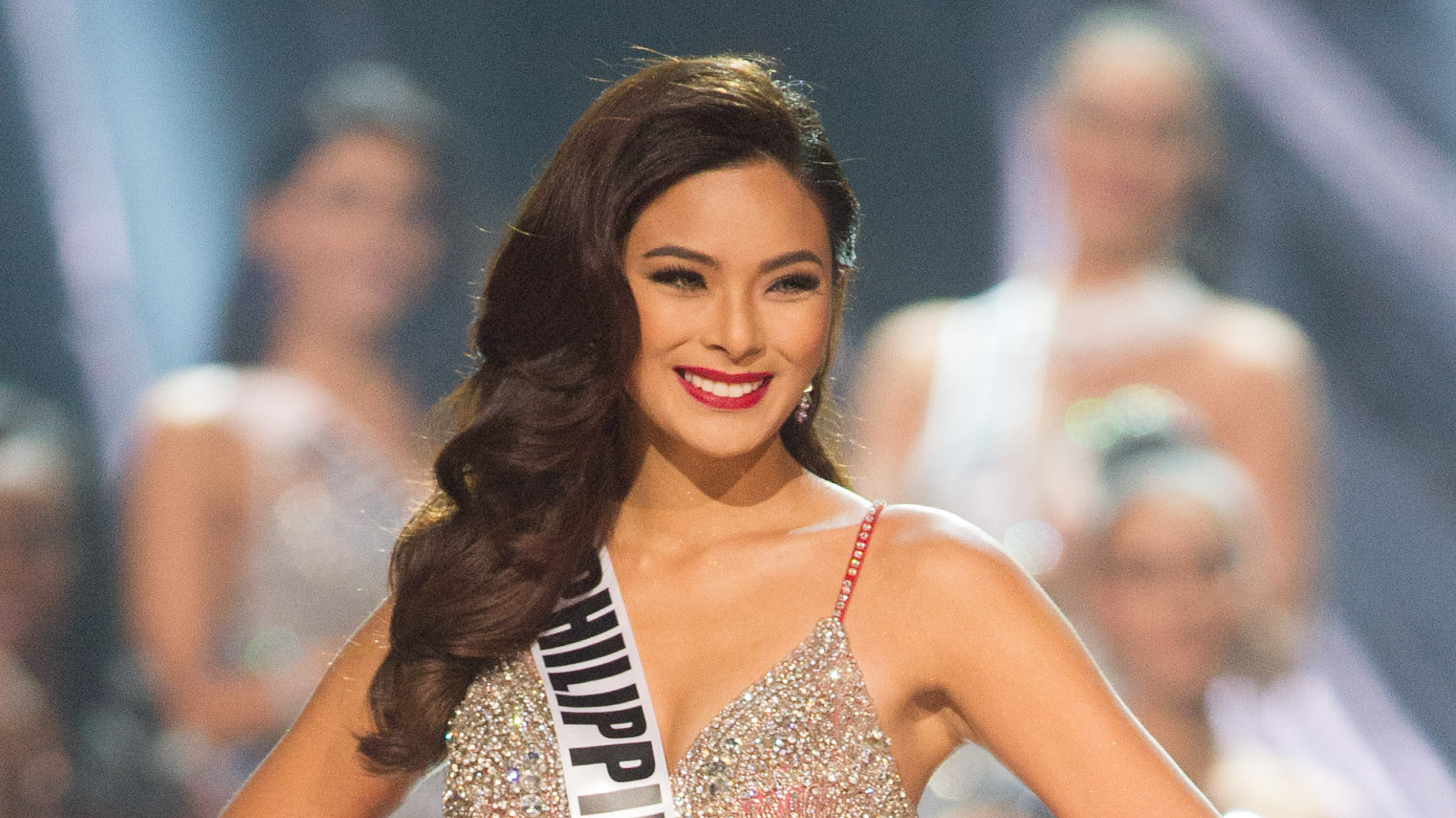 After Miss Universe, praise and notes for PH bet Maxine Medina