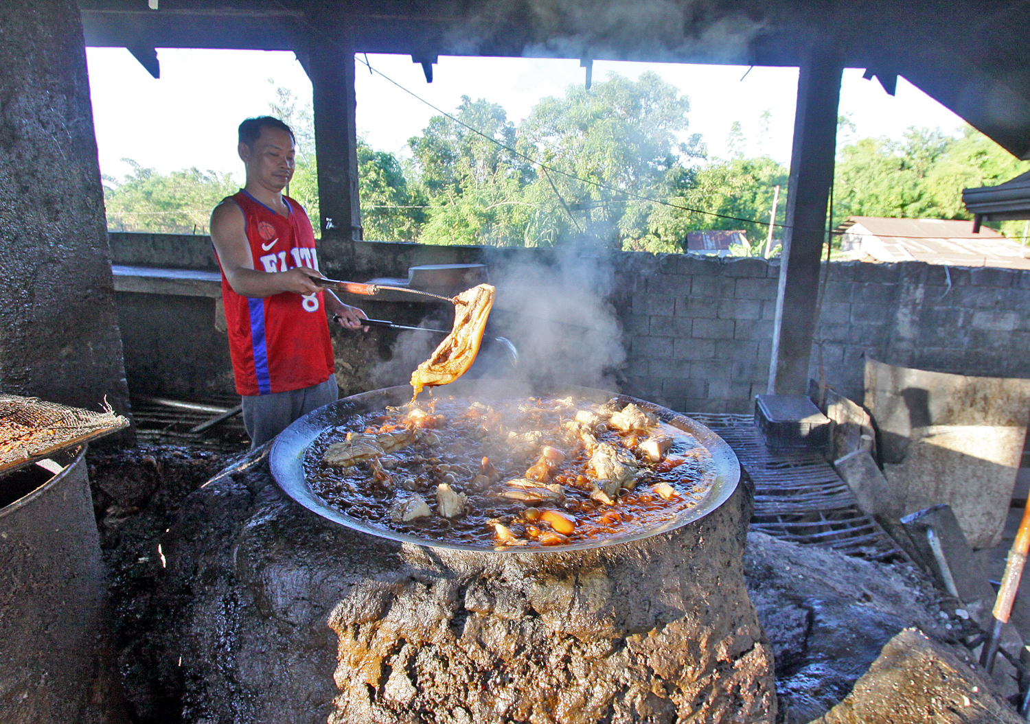 Meet Mang Mauro, producer of Narvacan's famous bagnet