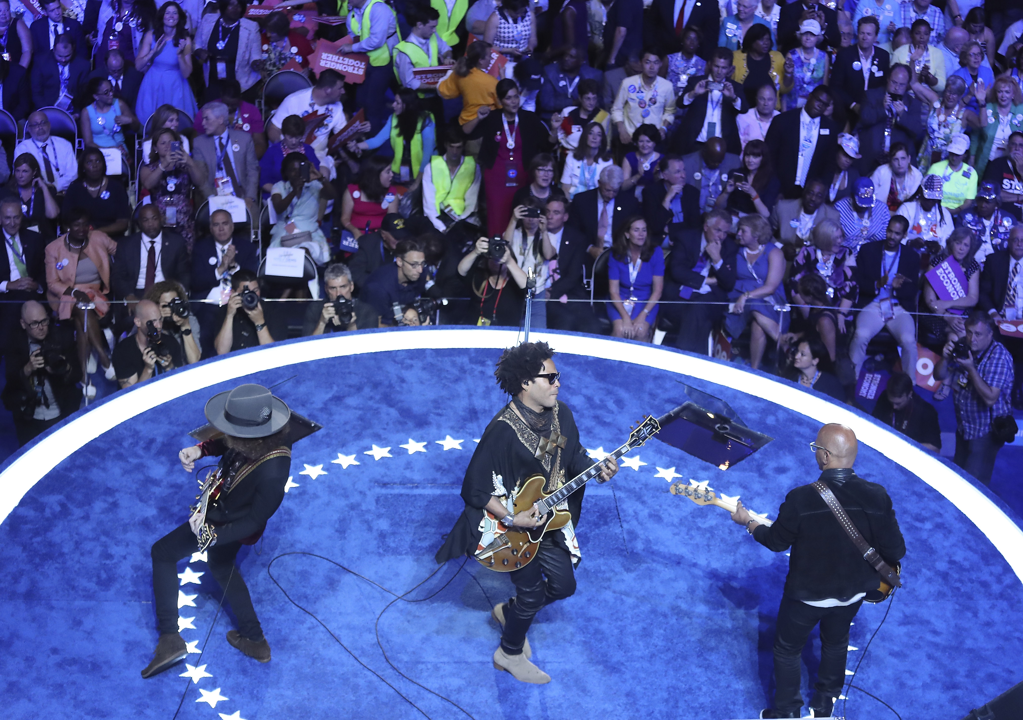 IN PHOTOS: Celebrities go all out for Hillary Clinton at DNC