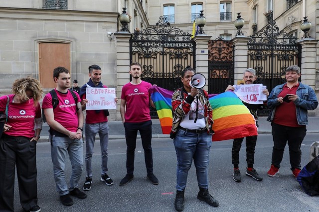 Brunei Wont Enforce Gay Sex Death Penalty After Backlash