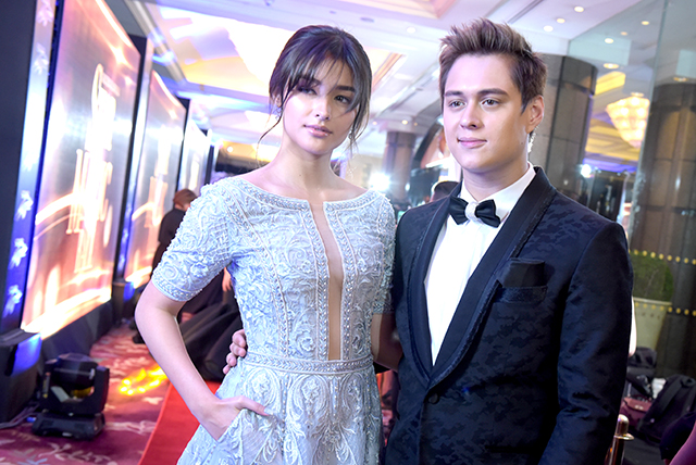 IN PHOTOS: Couples, love teams light up Star Magic Ball 2016