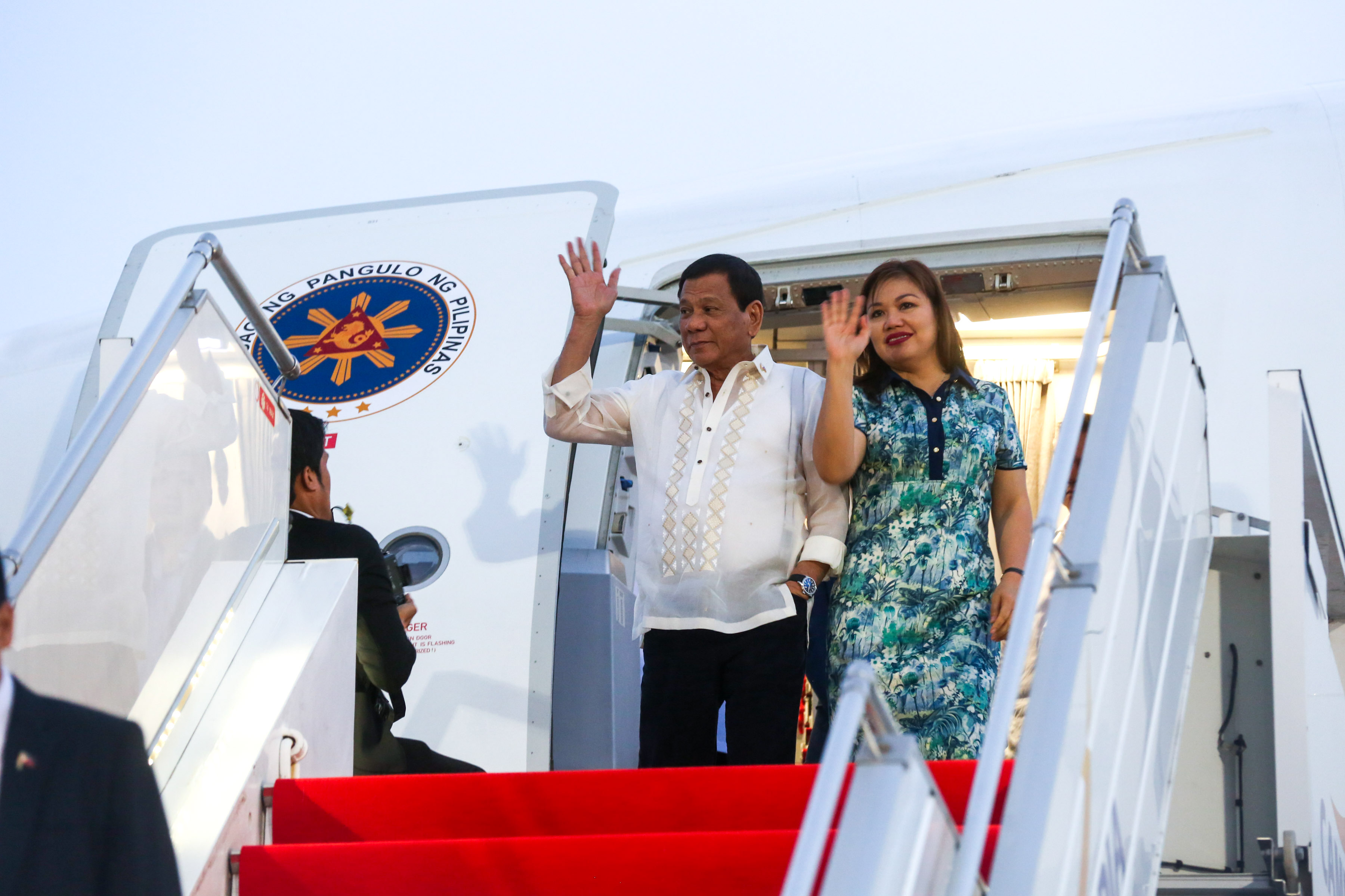 Honeylet as ‘First Lady’ or ‘partner’? Palace comms confused too