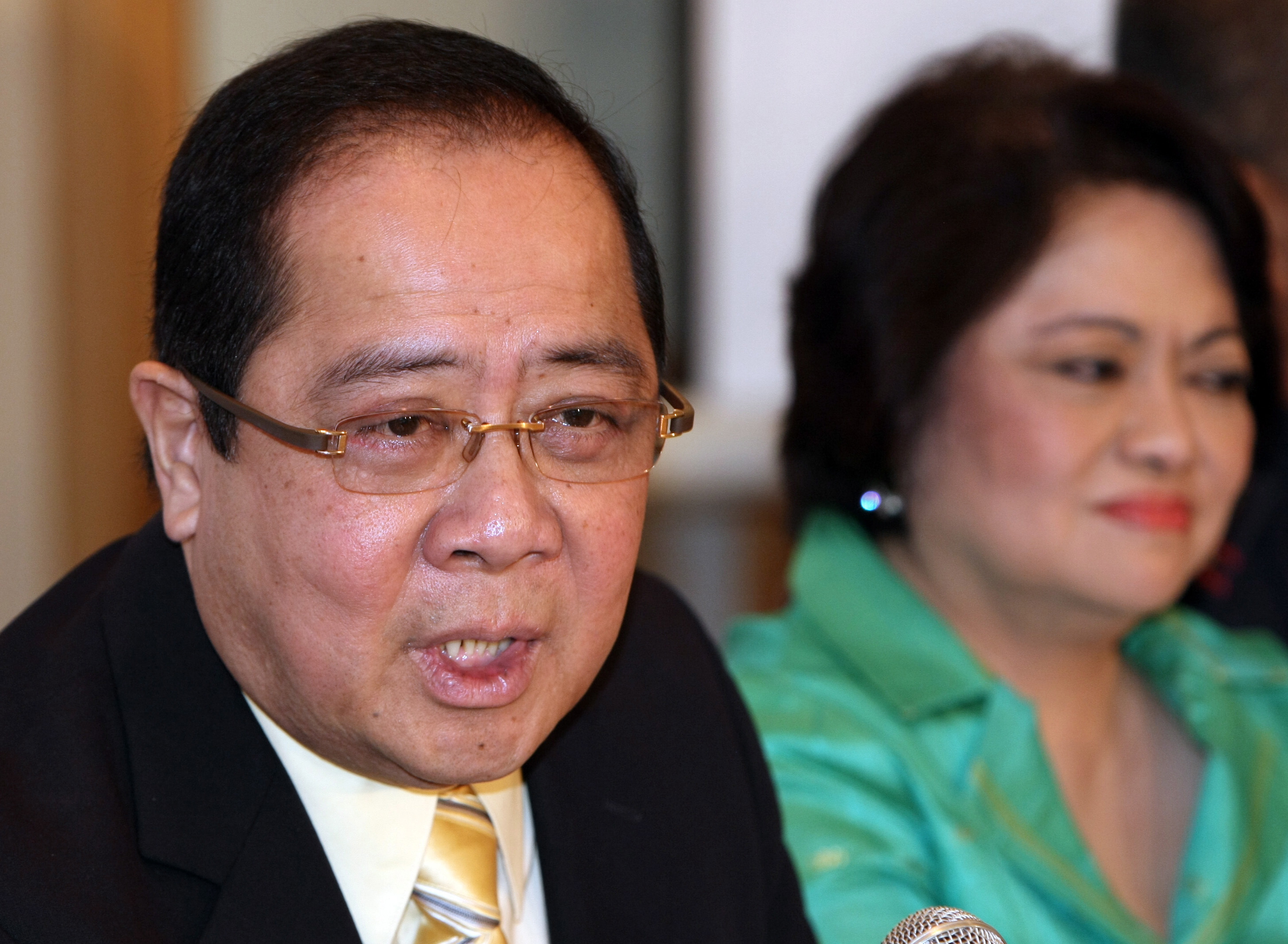 Who are the people behind Team Jejomar Binay?