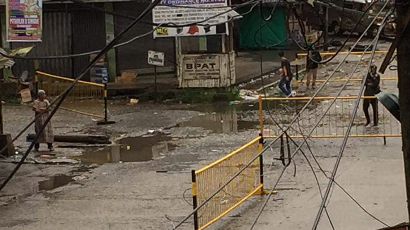 Maute Group waves ISIS black flag on Marawi streets
