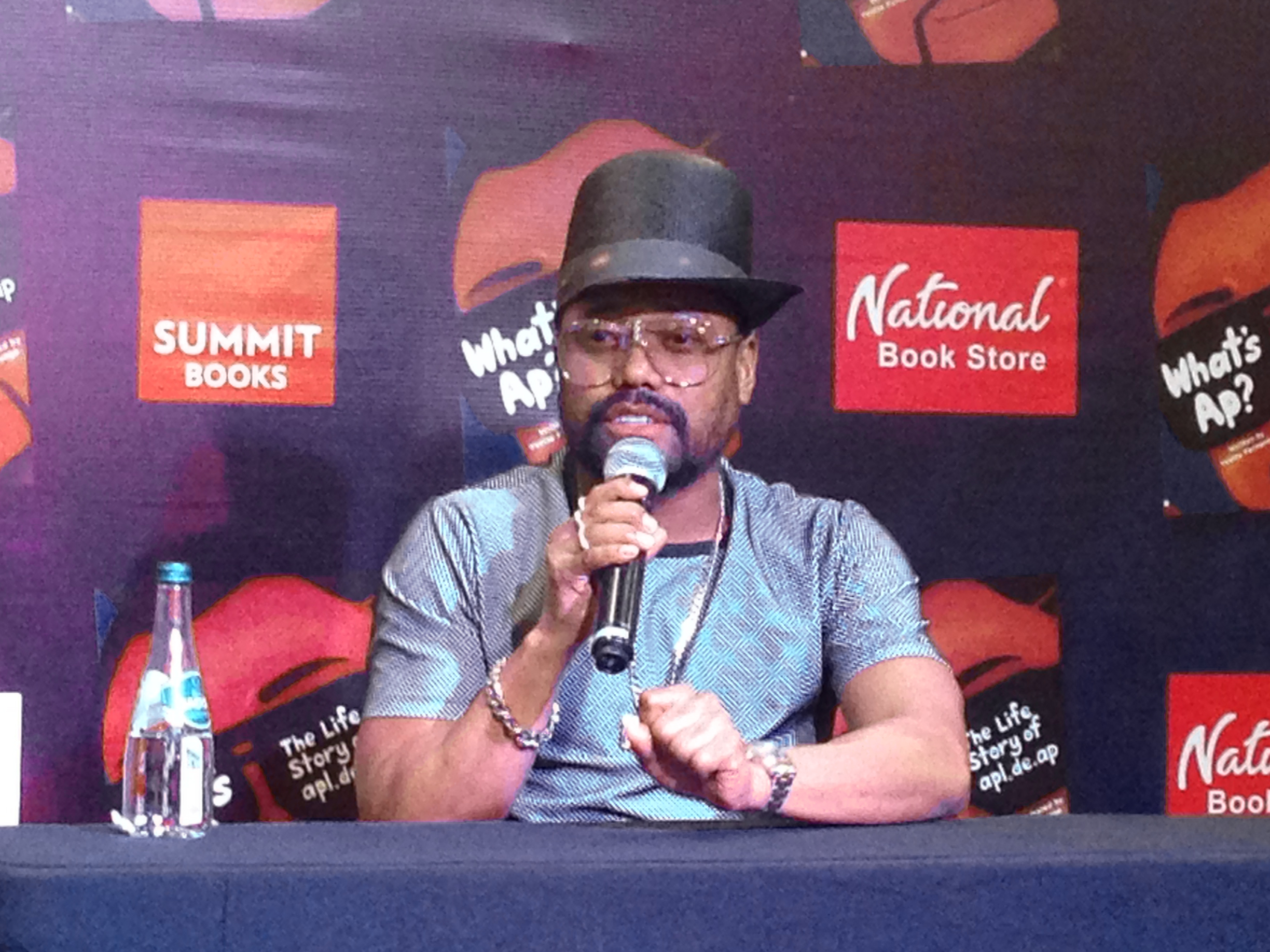Apl de ap on new book, Christmas in PH, Black Eyed Peas comeback