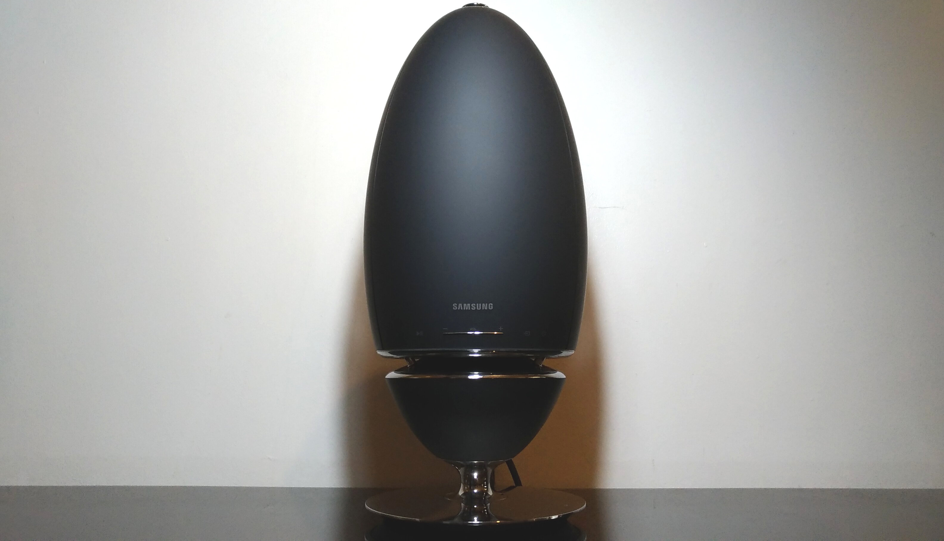 Samsung R7 review: An egg-shaped audio wonder