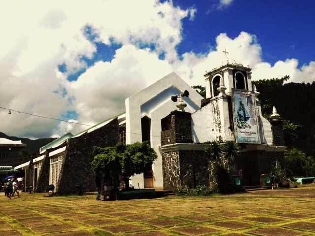 Touring Albay's churches through Visita Iglesia
