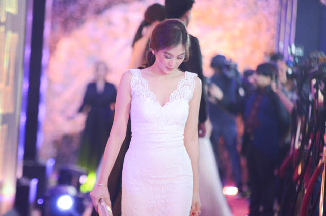 IN PHOTOS: Star Magic Ball 2016 – all the red carpet looks here