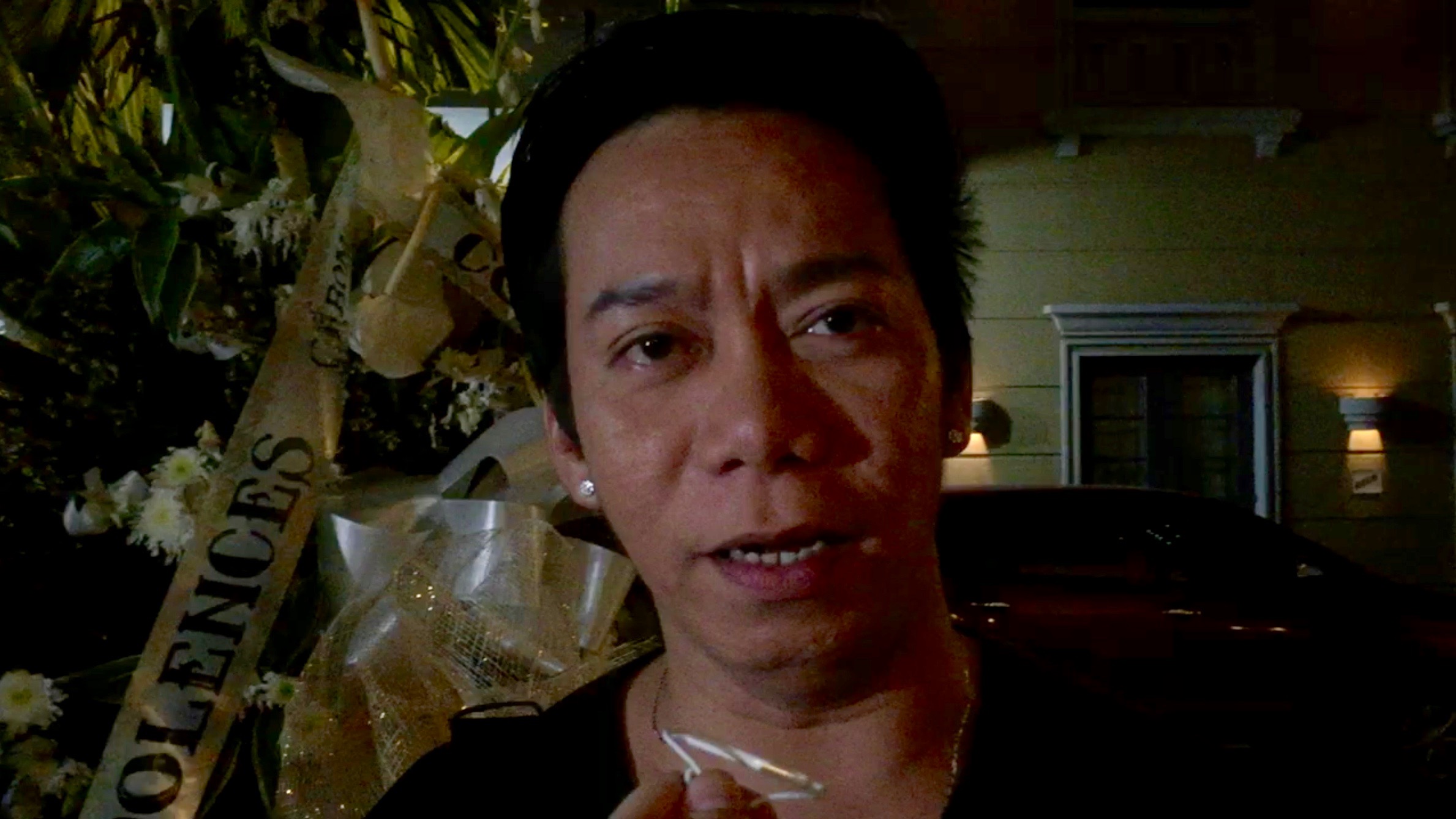 Stars share fond memories of Wenn Deramas at director's wake