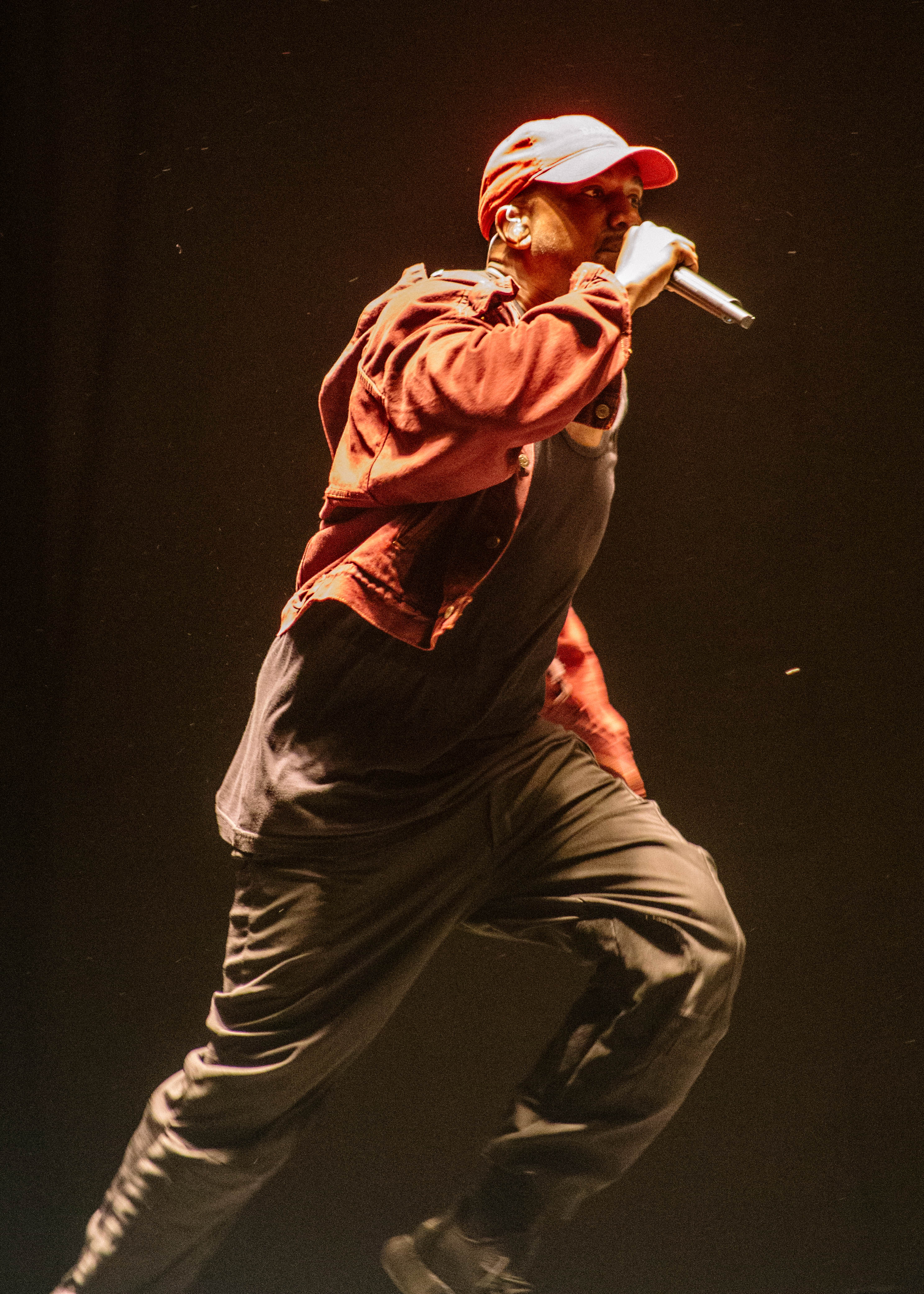 IN PHOTOS: Kanye West performs for PH crowd at Paradise International ...